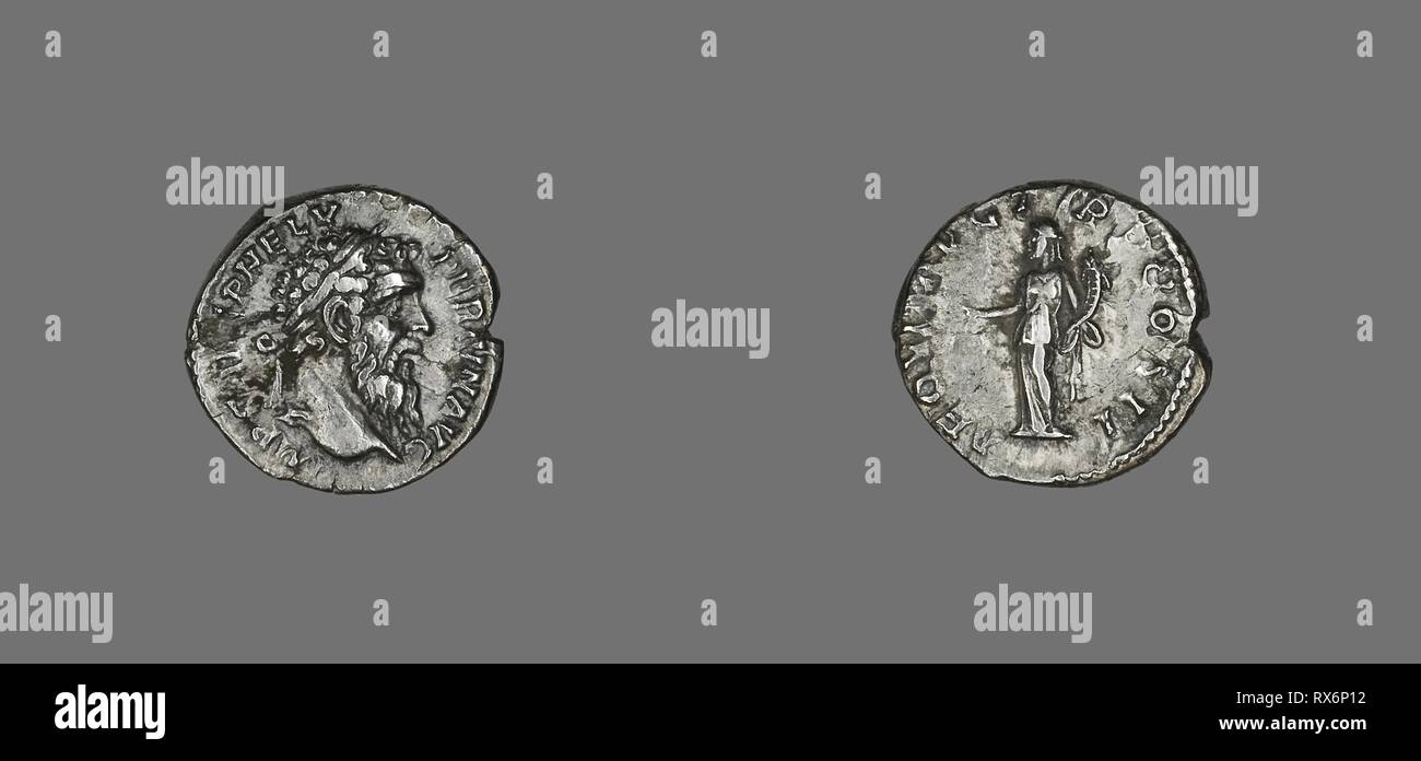 Silver dimensions coin hi-res stock photography and images - Alamy