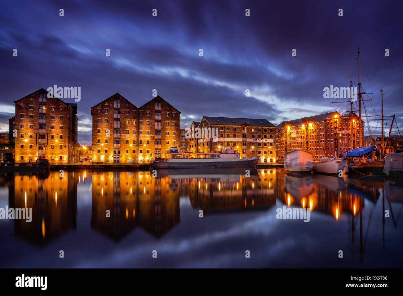 Sharpness docks hi-res stock photography and images - Alamy