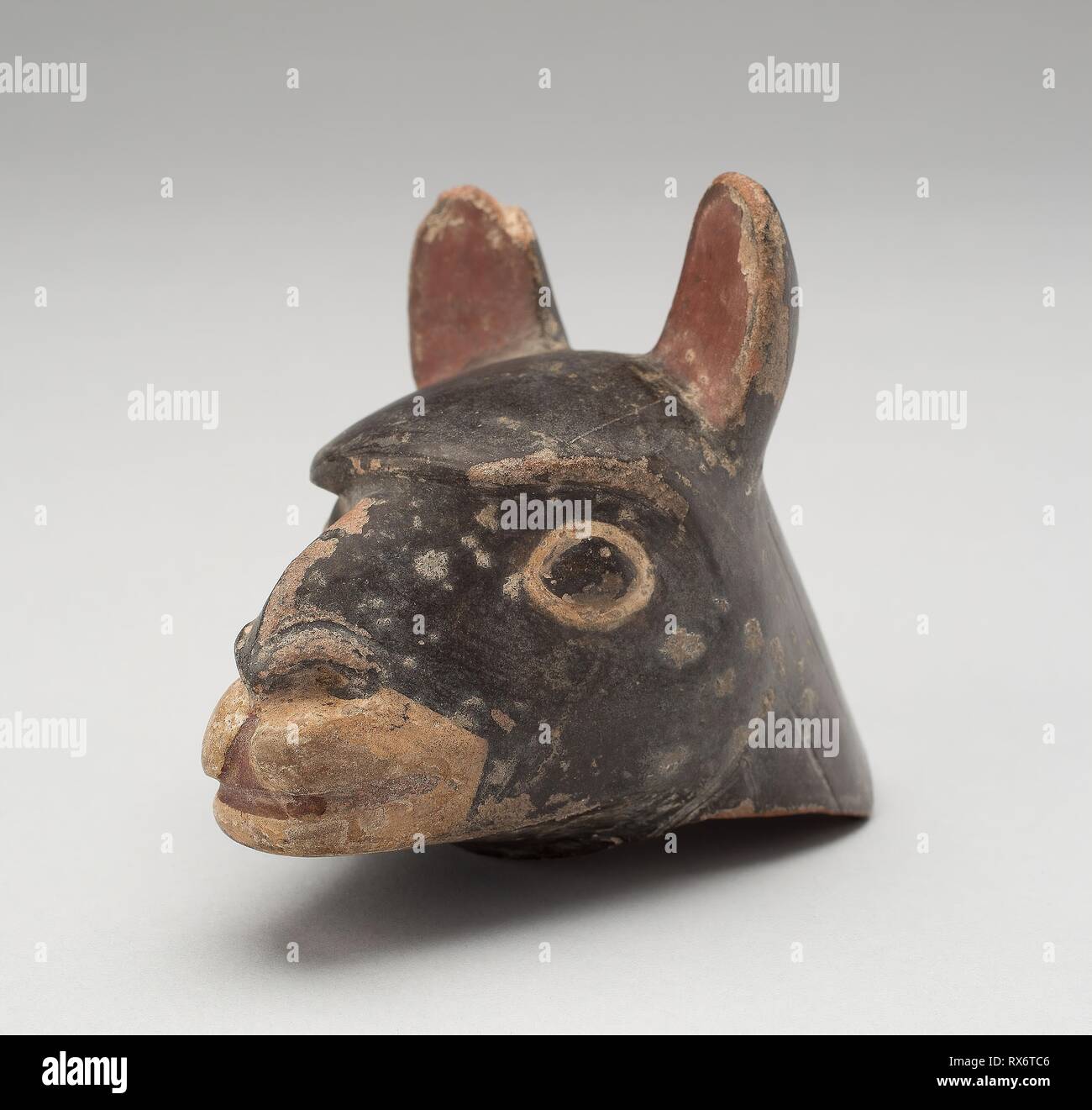 Peru bolivia animal sculpture hi-res stock photography and images - Alamy