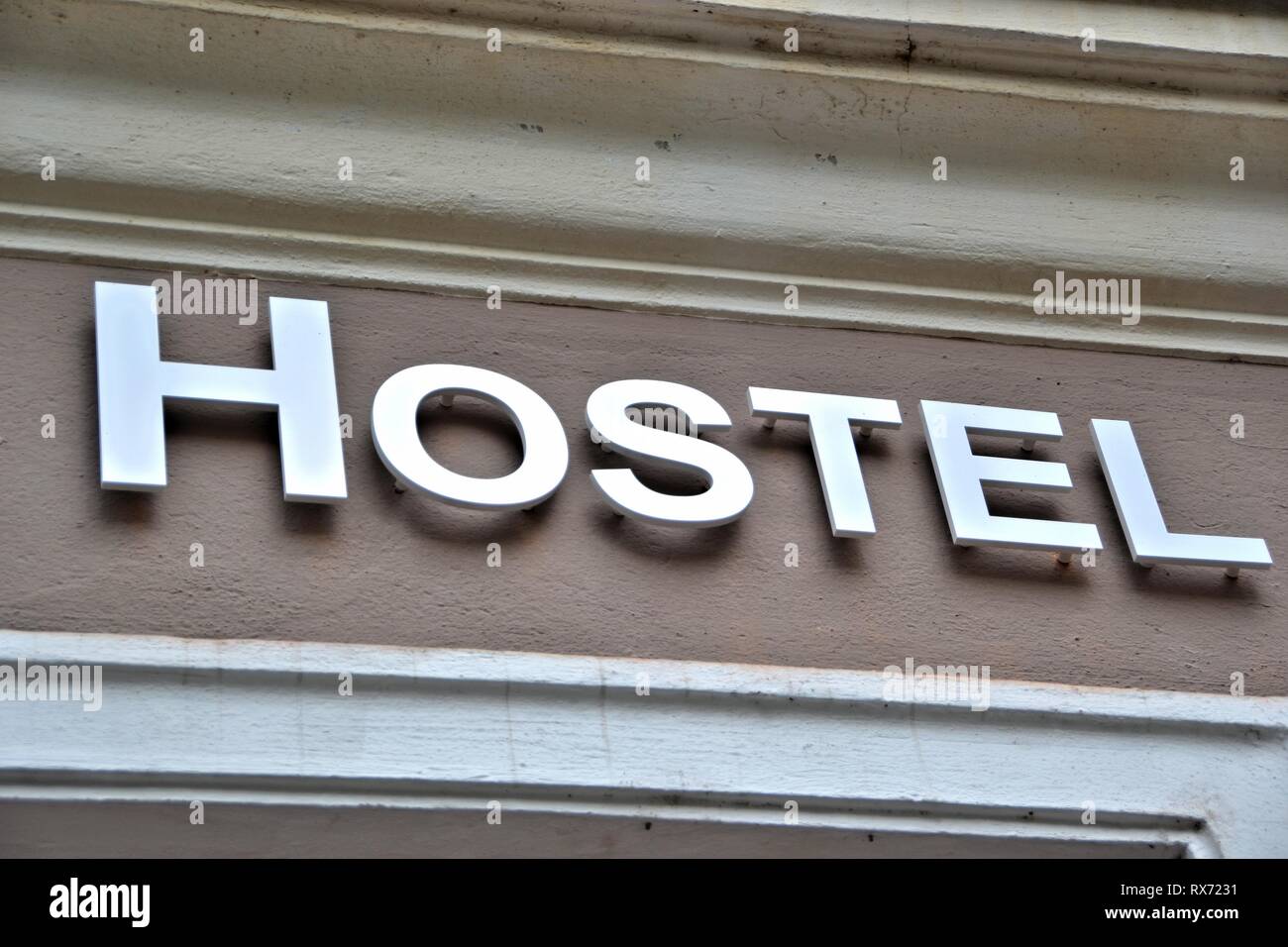 Guests sign hi-res stock photography and images - Alamy