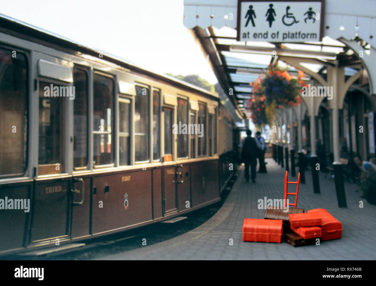 Miniature model railway scene hi-res stock photography and images - Alamy