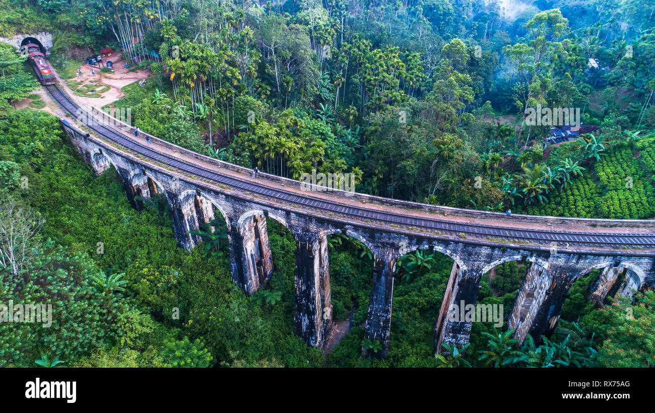 Famous Demodara Nine Arch Bridge. Ella, Sri Lanka Stock Photo - Alamy
