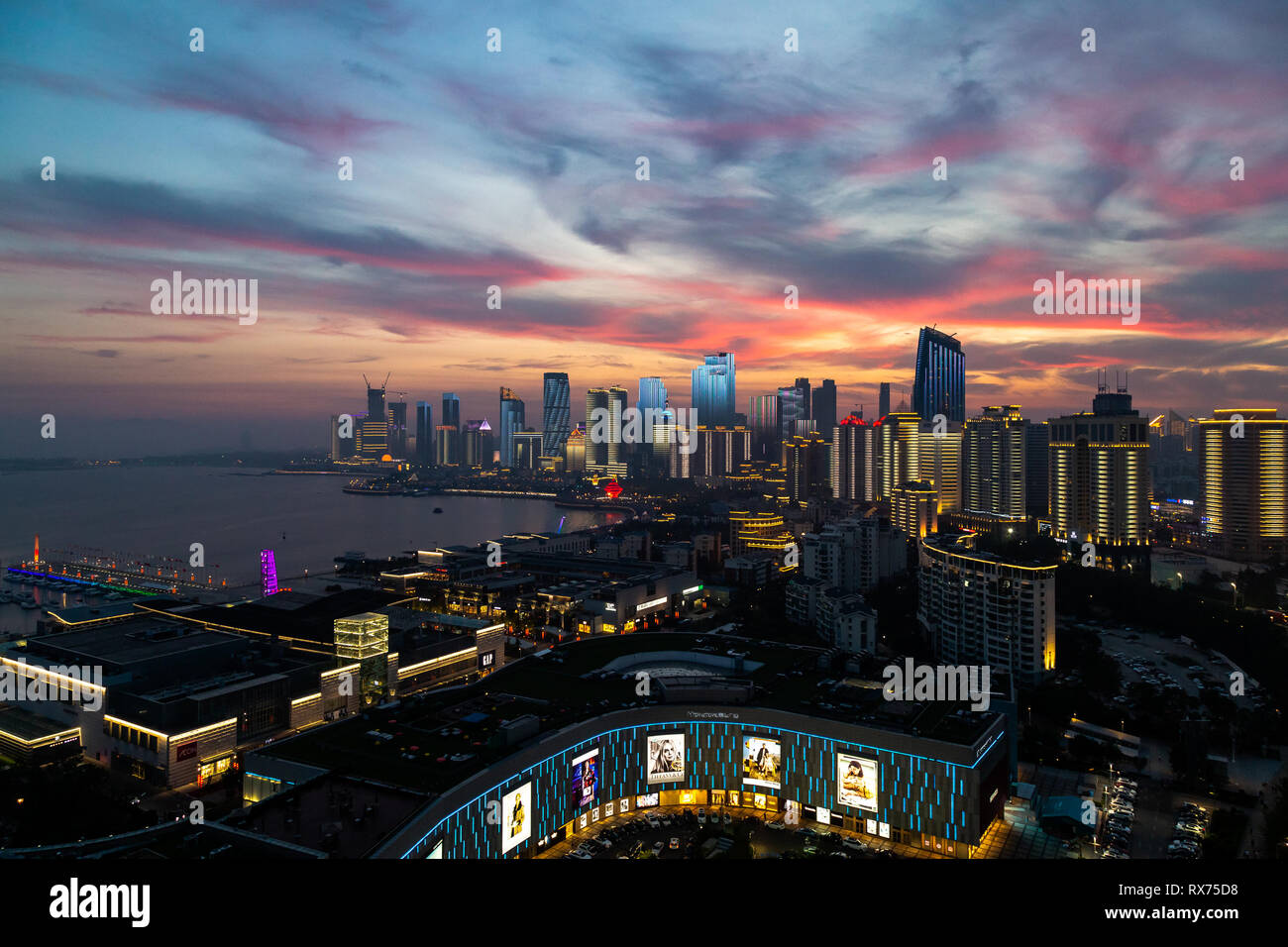 China sunset hi-res stock photography and images - Alamy