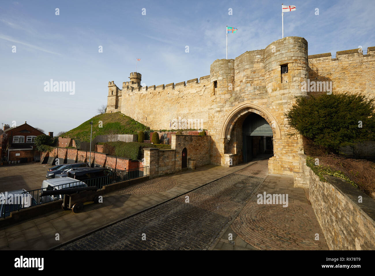 Lincoln Castle stone gate house and entrance Stock Photo - Alamy