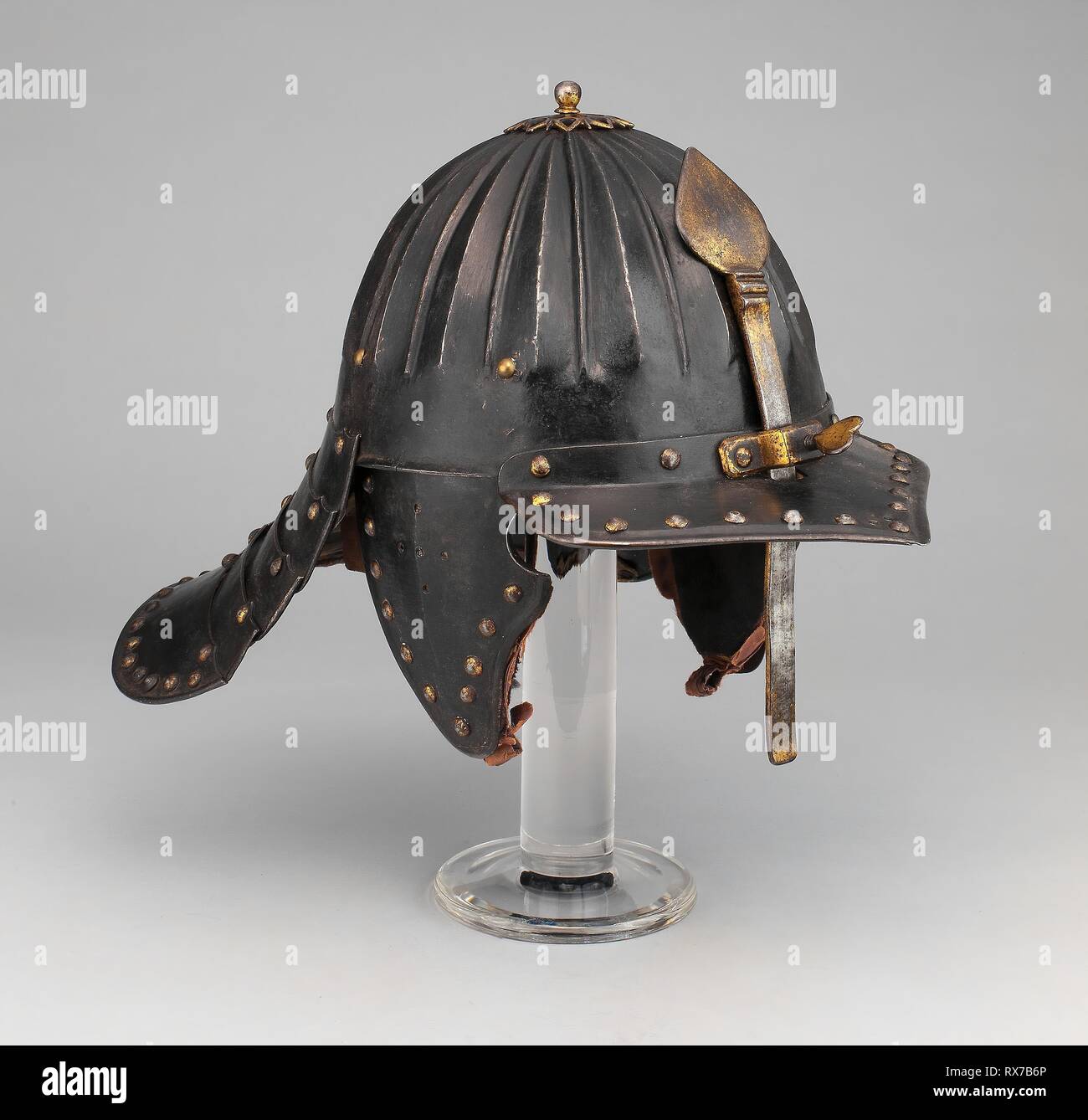 Gilt fittings hi-res stock photography and images - Alamy