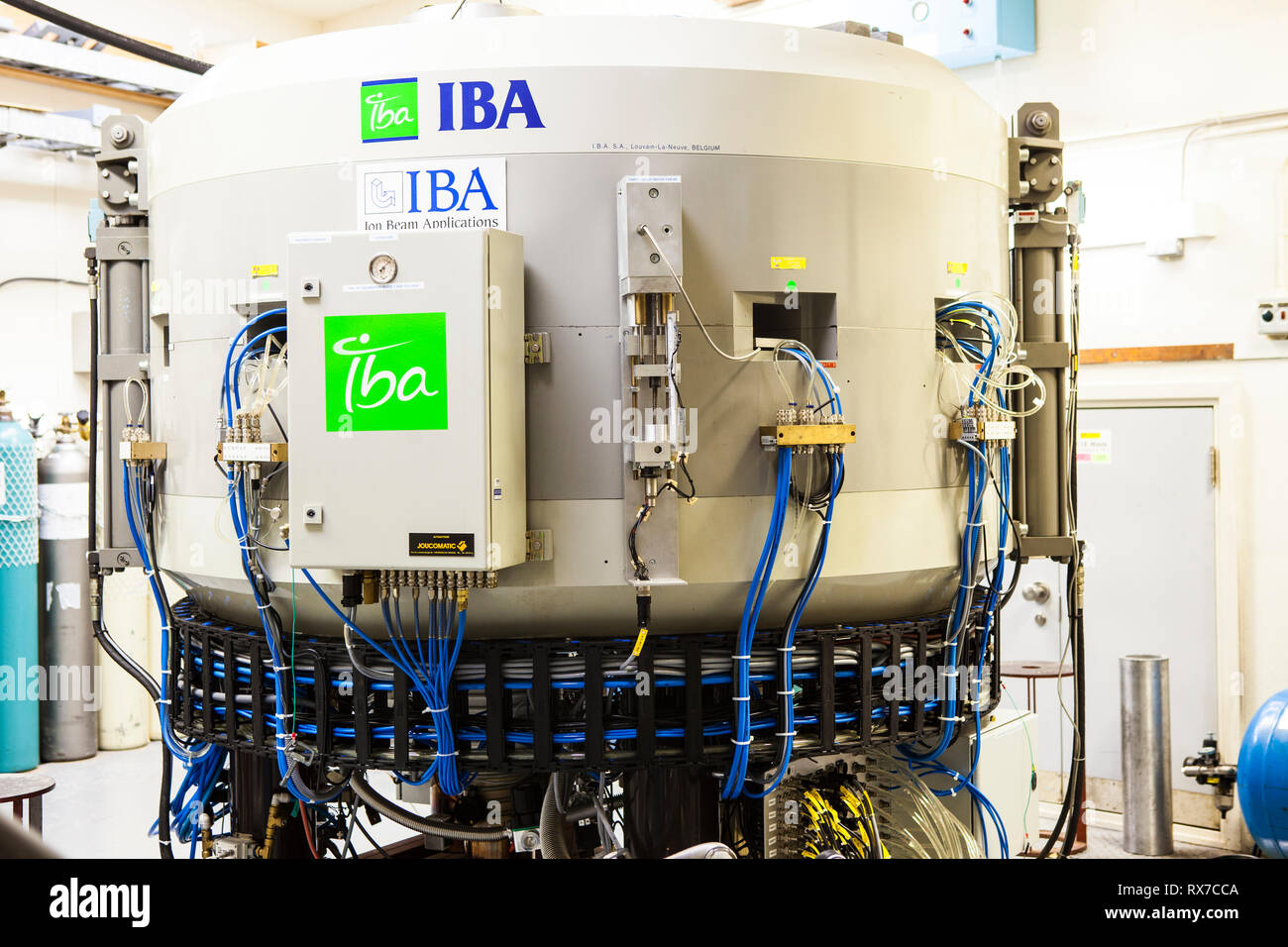 Ion beam hi-res stock photography and images - Alamy