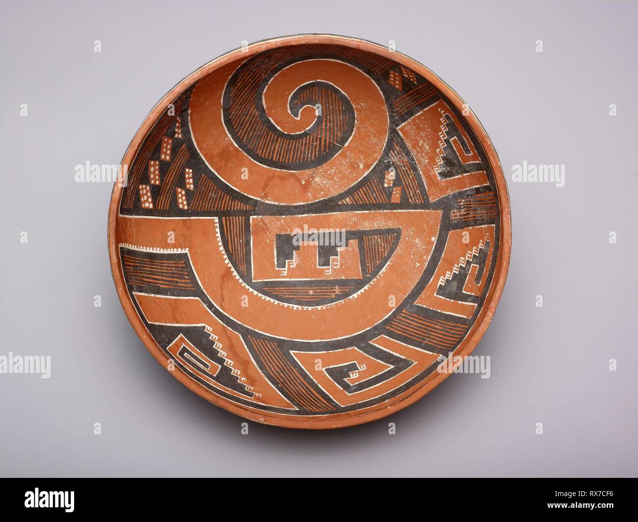 Polychrome ceramic hi-res stock photography and images - Alamy