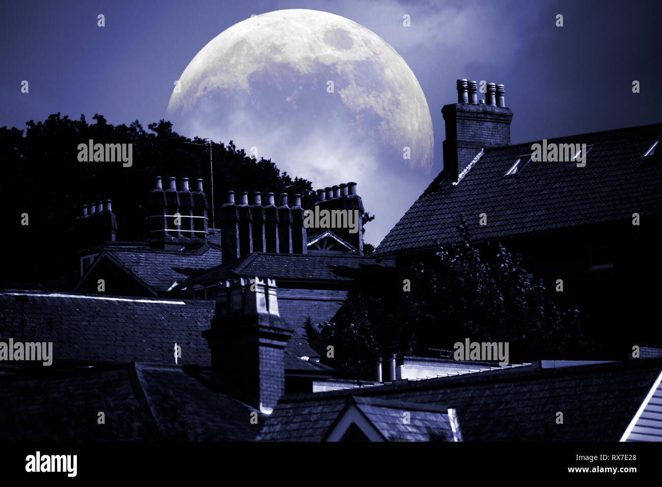 Amazing Colossal Man High Resolution Stock Photography and Images - Alamy