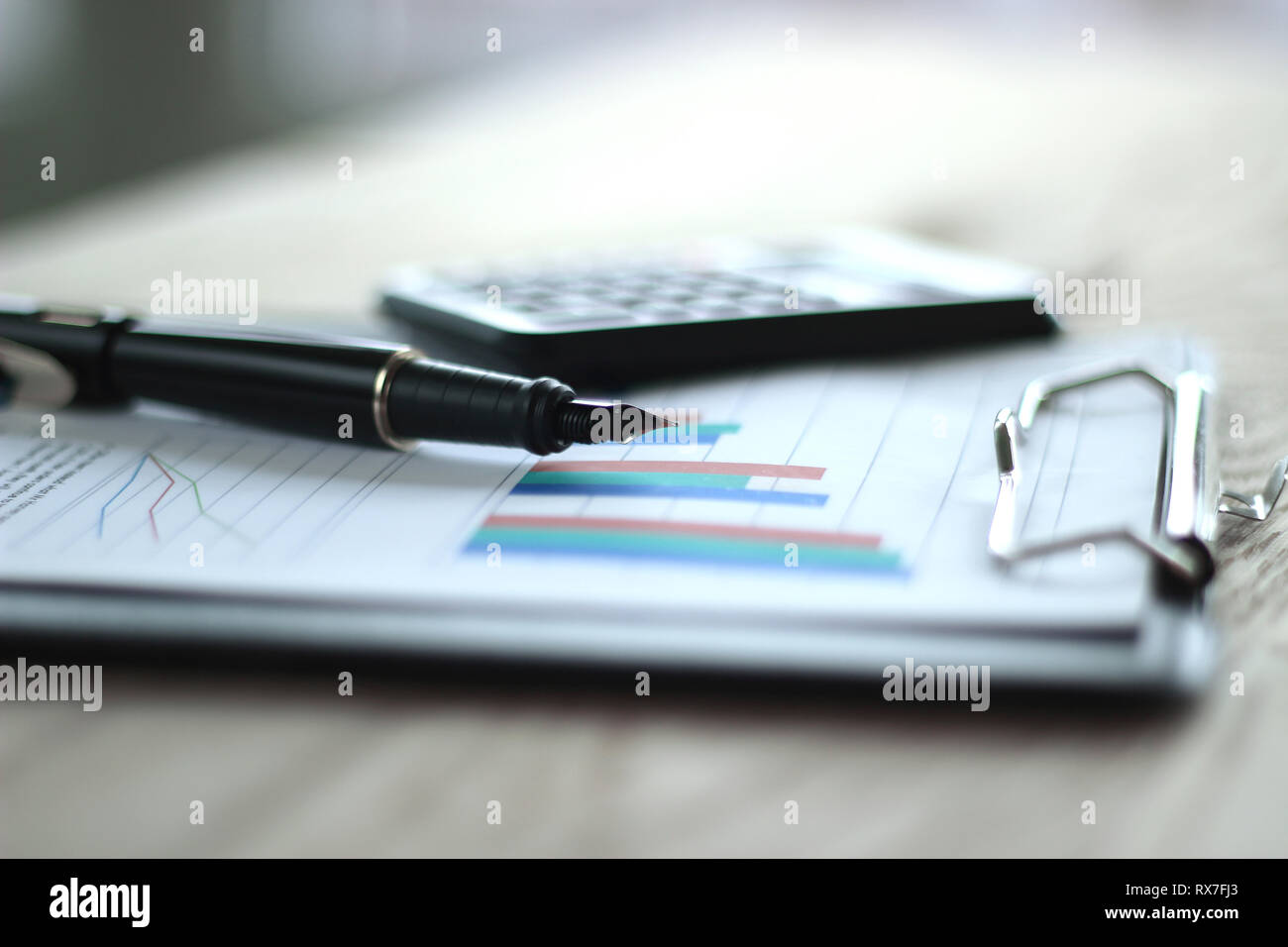 Market research clipboard hi-res stock photography and images - Alamy