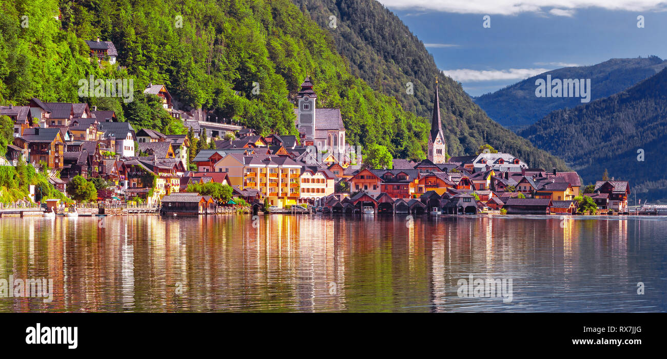 Scenic picture-postcard view of famous Hallstatt mountain village in ...