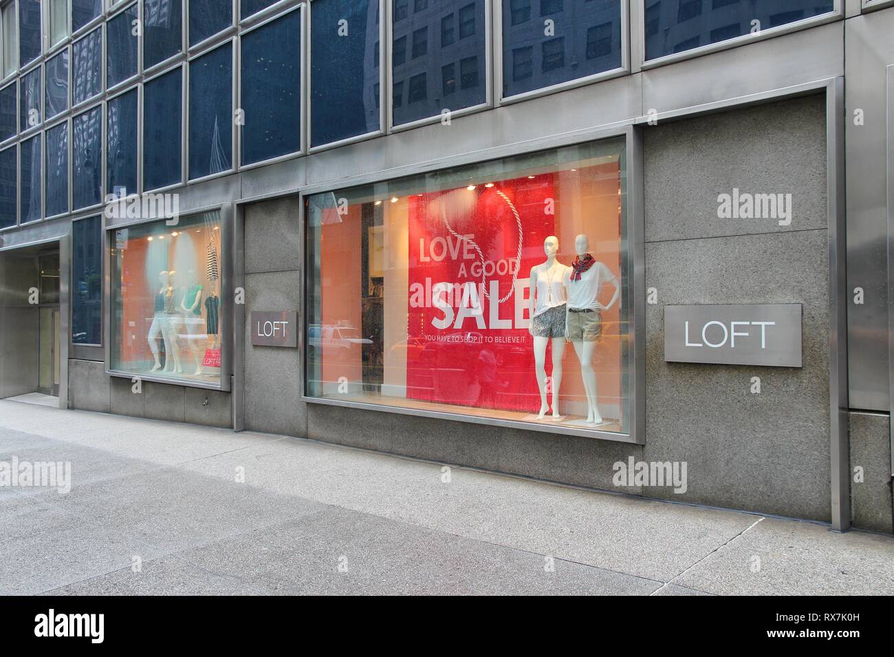 Ann Taylor Shop High Resolution Stock Photography and Images - Alamy