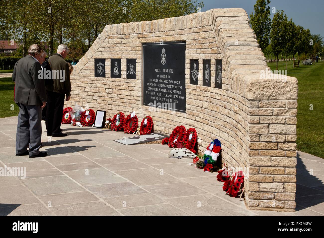 The Falklands Memorial at The National Memorial Arboretum ,Alrewas ...