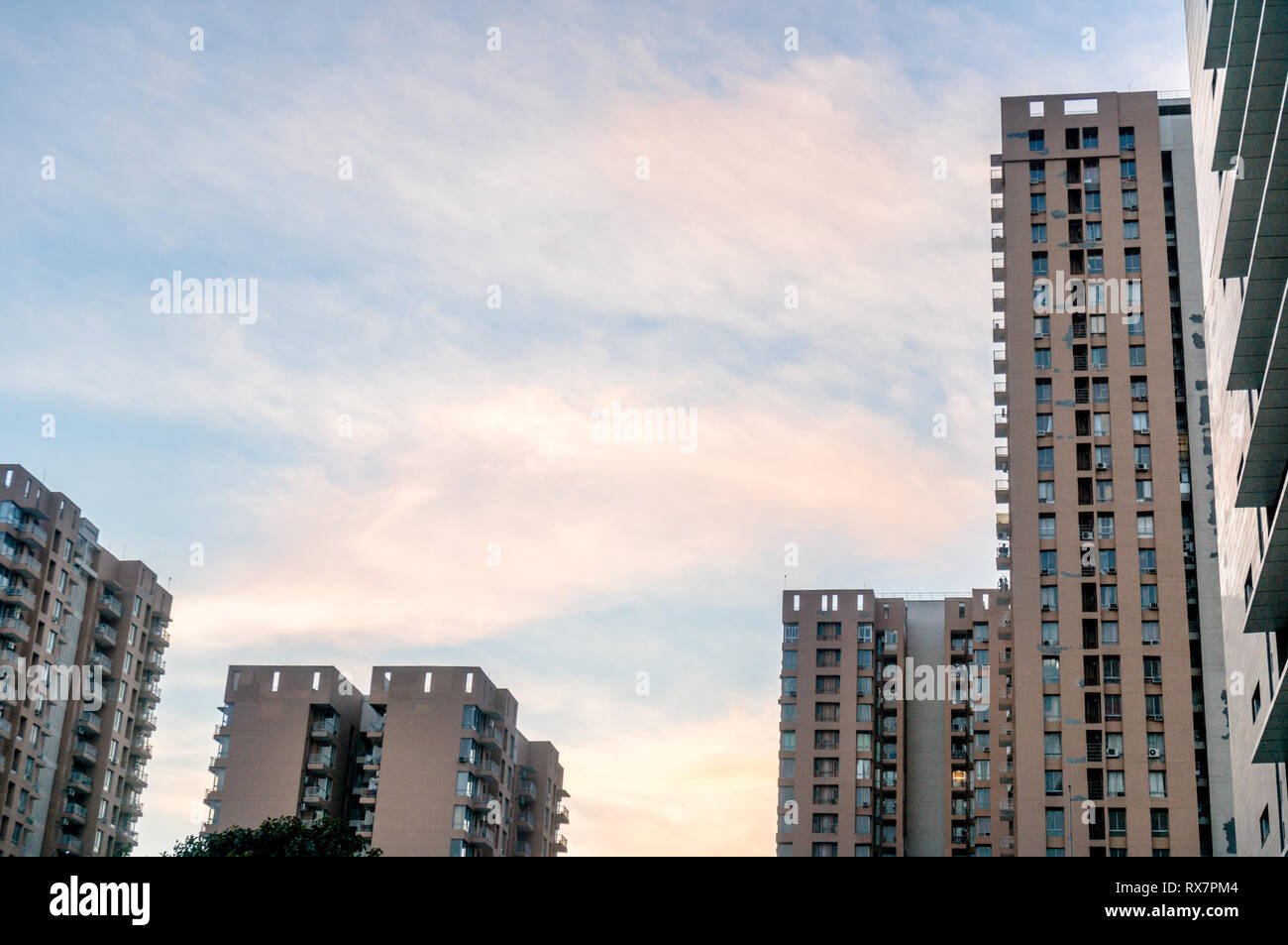 India growth story hi-res stock photography and images - Alamy