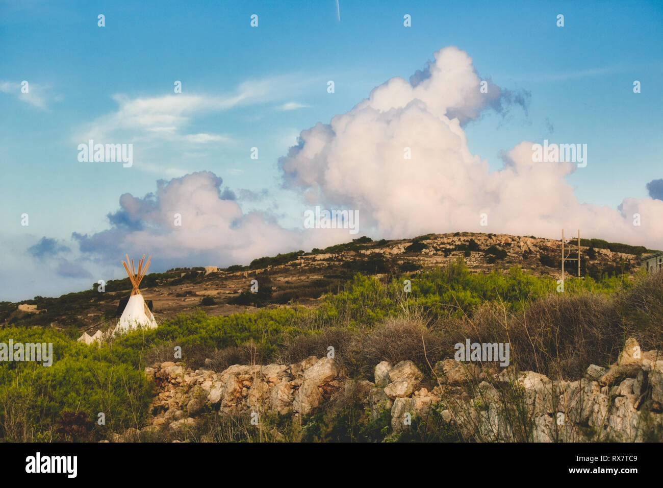 Tipis in indian village hi-res stock photography and images - Alamy