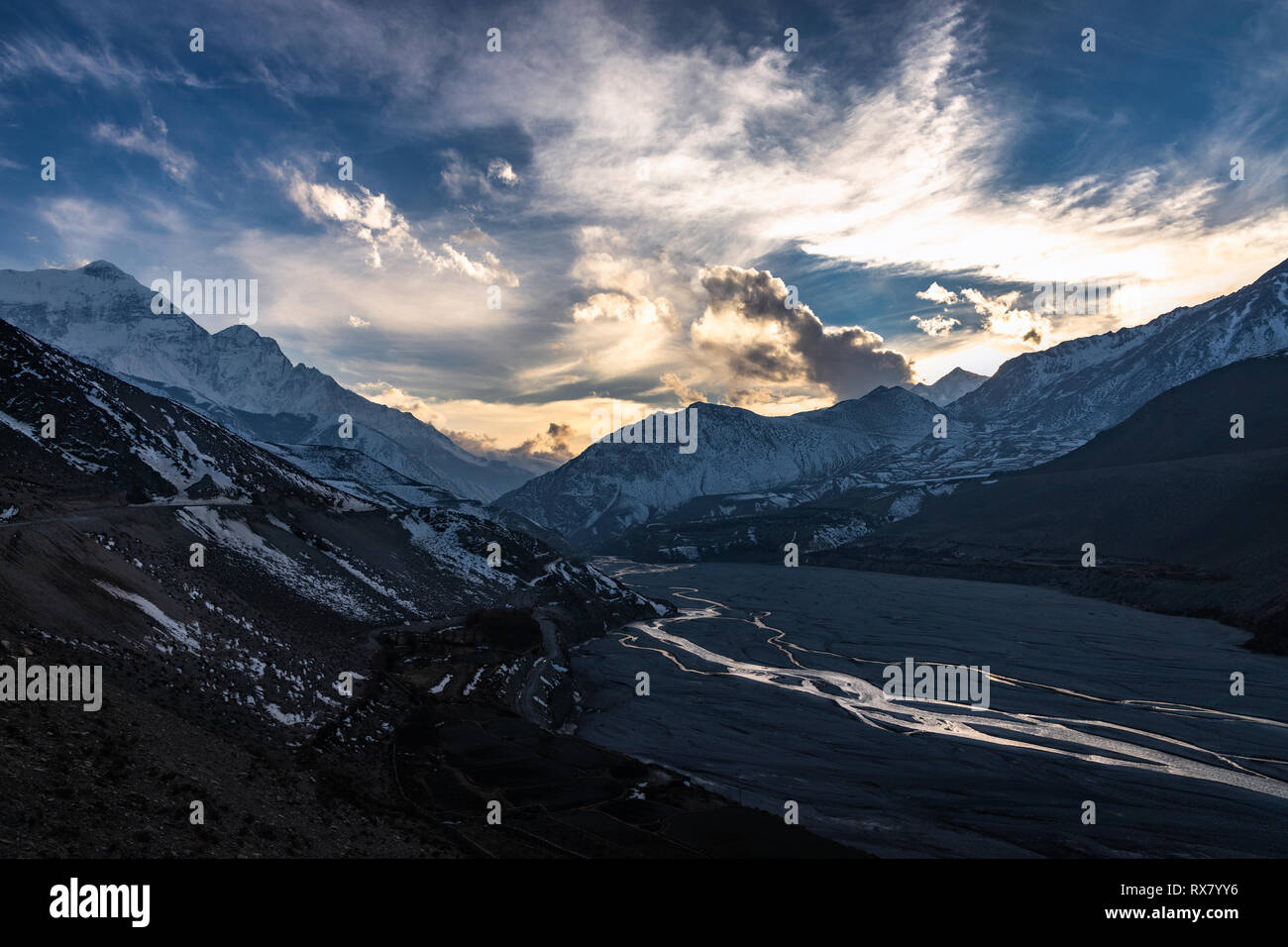 The landscape and monastery of Kagbeni, lower Mustang Stock Photo - Alamy