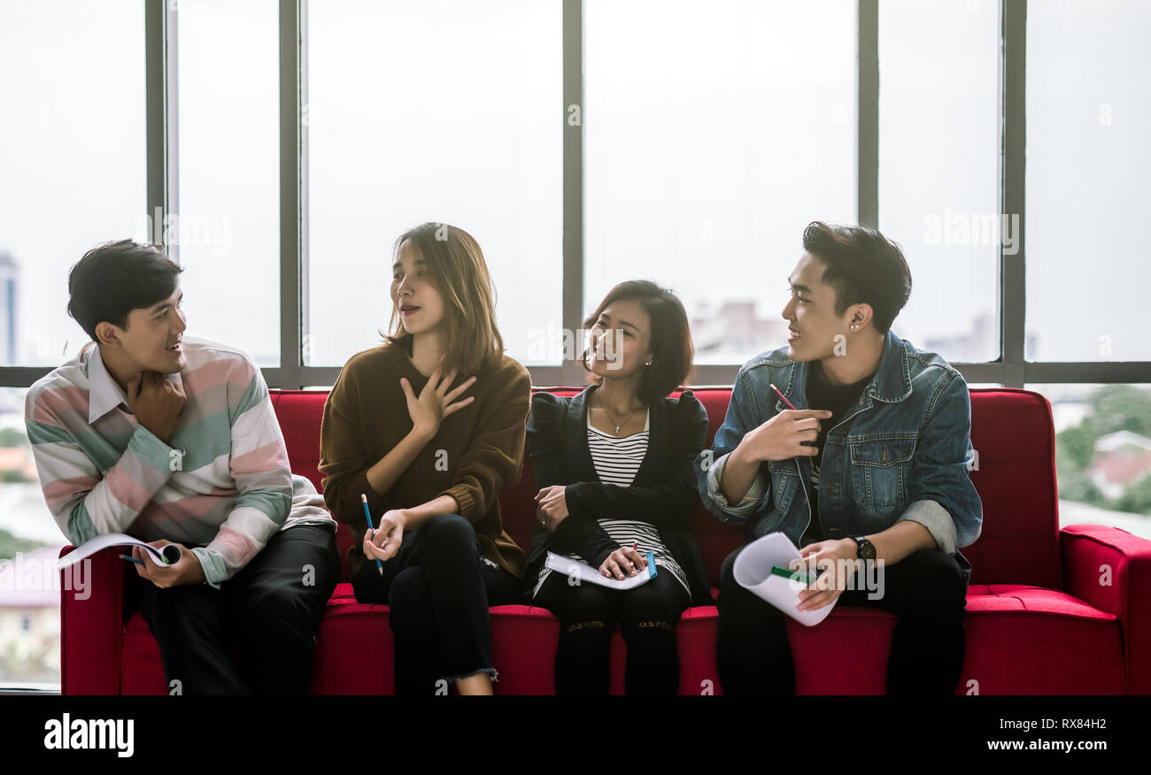 Group young asia creative team hi-res stock photography and images - Alamy