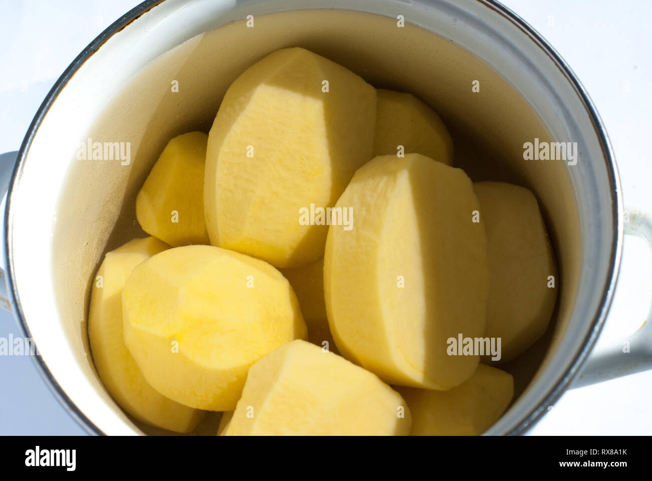 Cooking pot peeled potatoes hi-res stock photography and images - Alamy