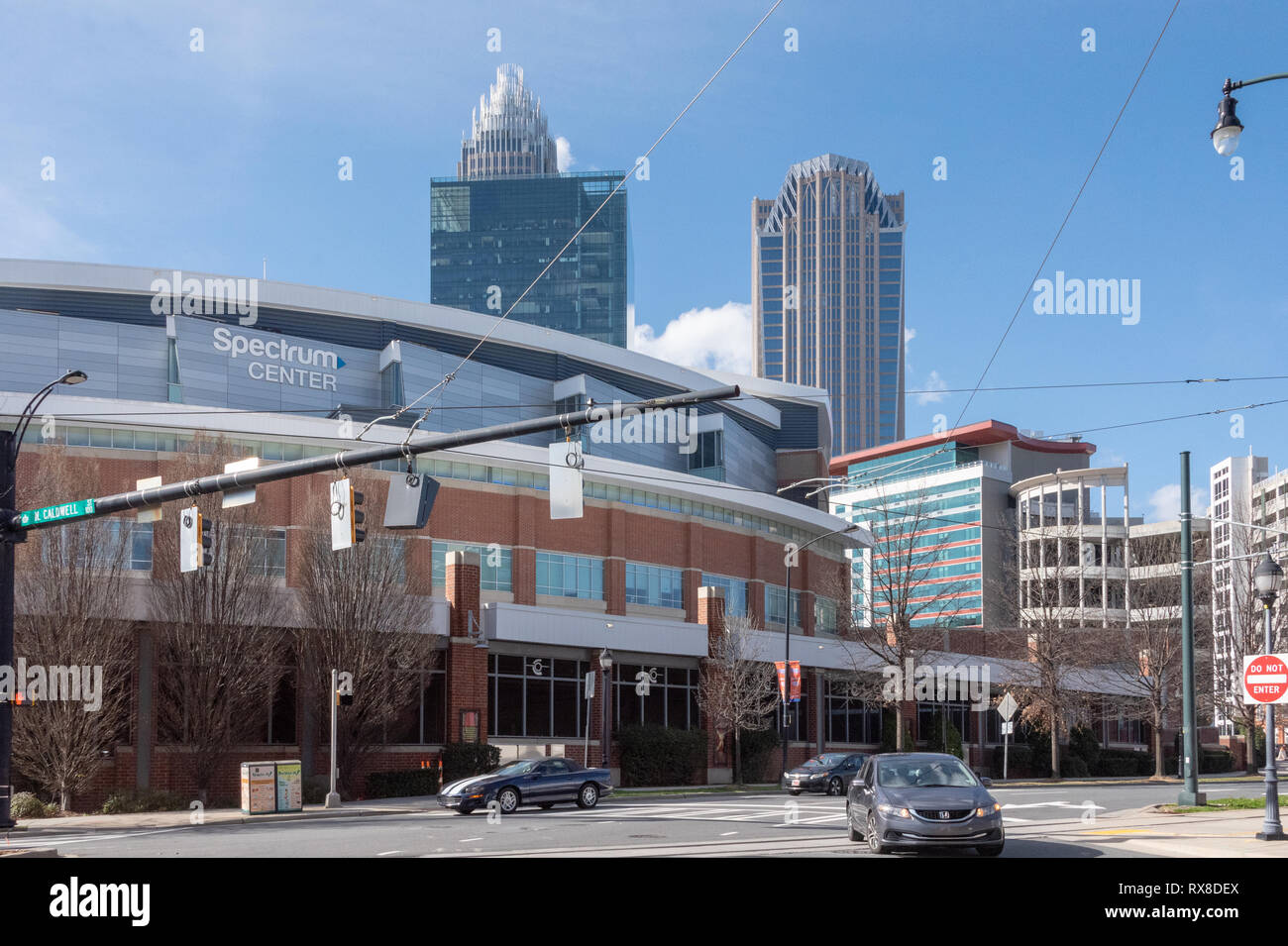 Spectrum center hi-res stock photography and images - Alamy