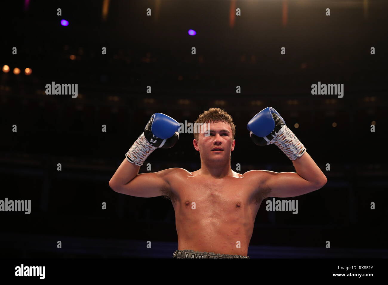 Jake Pettitt celebrates winning the Super-Bantamweight Contest at the ...