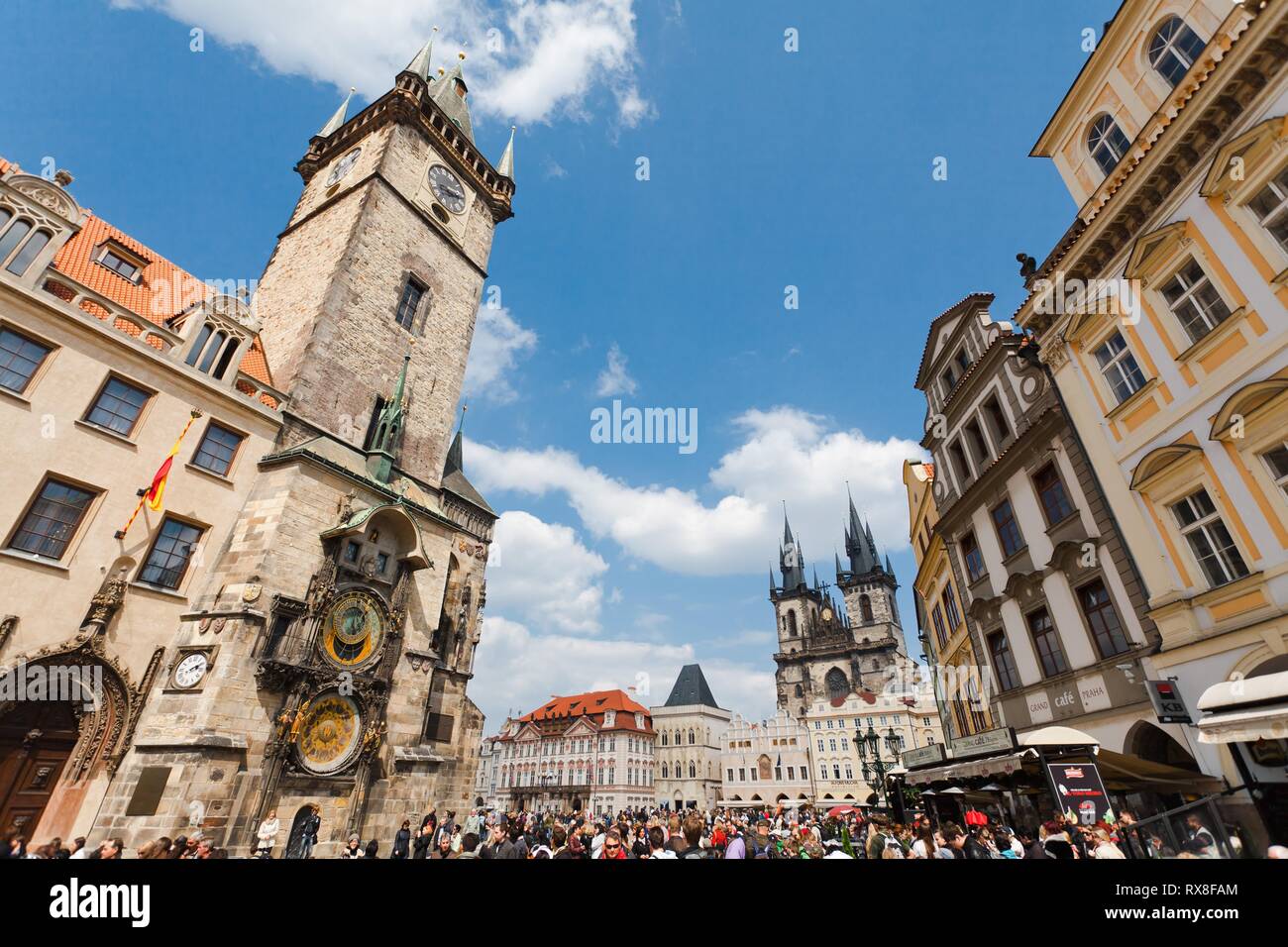 Prague orloy hi-res stock photography and images - Alamy