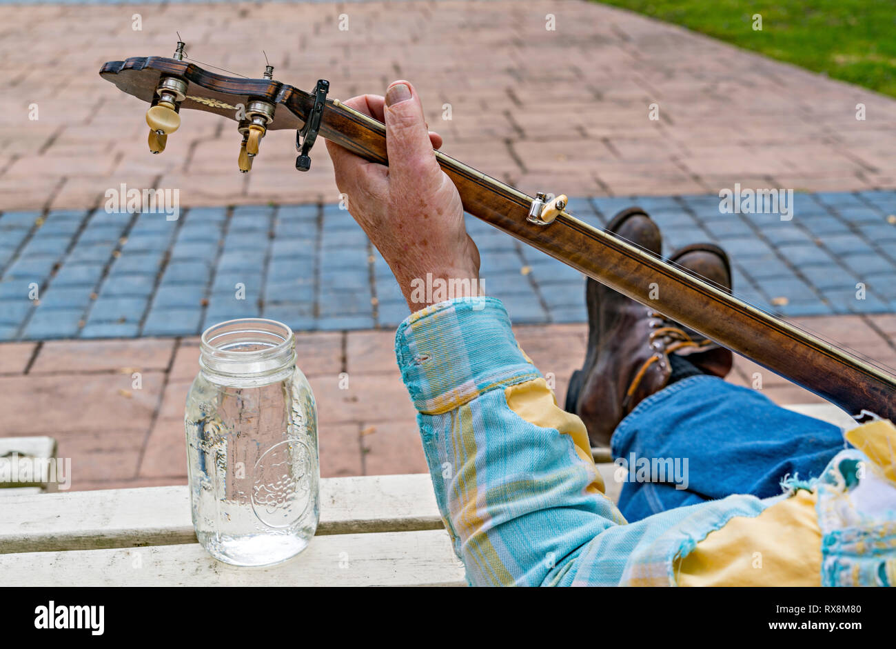 Banjo At Rest Stock Photo - Alamy