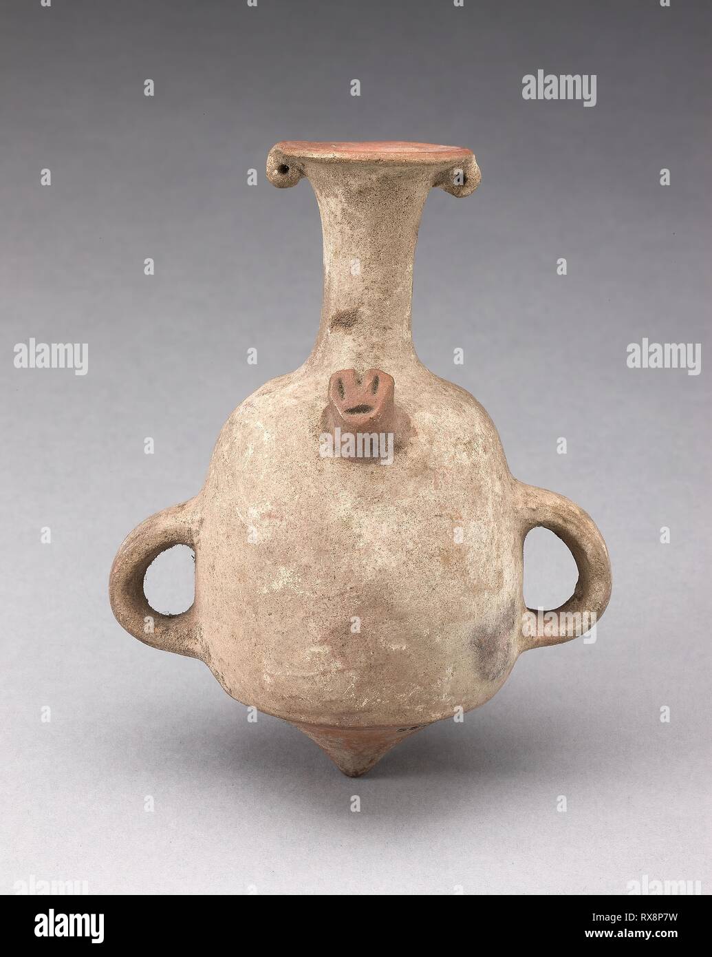 Miniature aryballos hi-res stock photography and images - Alamy