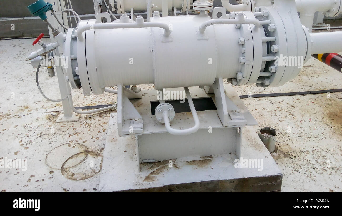 The pump for pumping hot products of oil refining. Equipment refinery ...