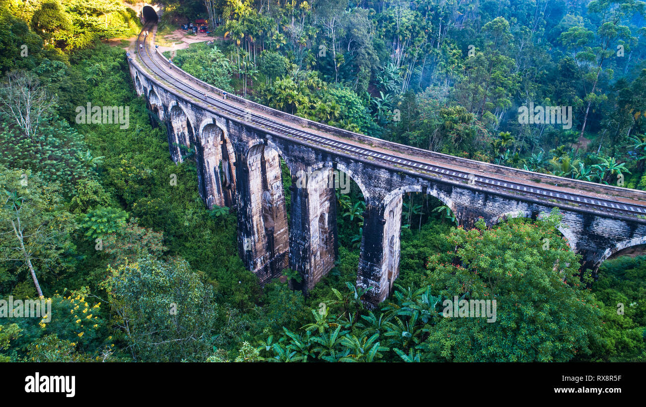Famous Demodara Nine Arch Bridge. Ella, Sri Lanka Stock Photo - Alamy