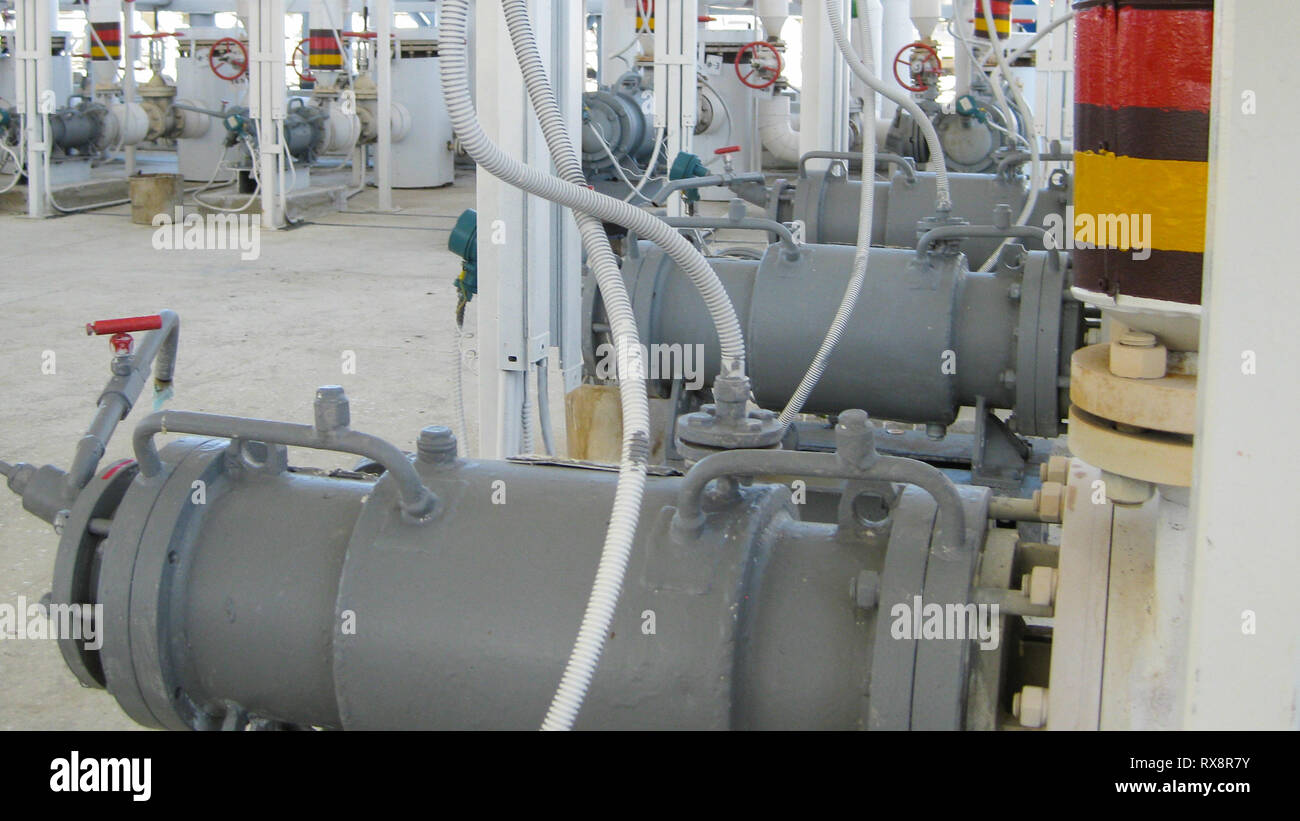 Oil refinery. Equipment for primary oil refining Stock Photo - Alamy