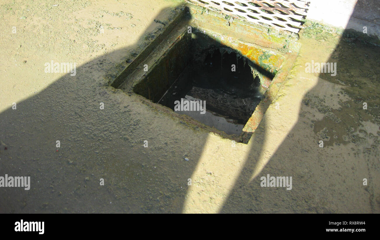 Refining sand hi-res stock photography and images - Alamy