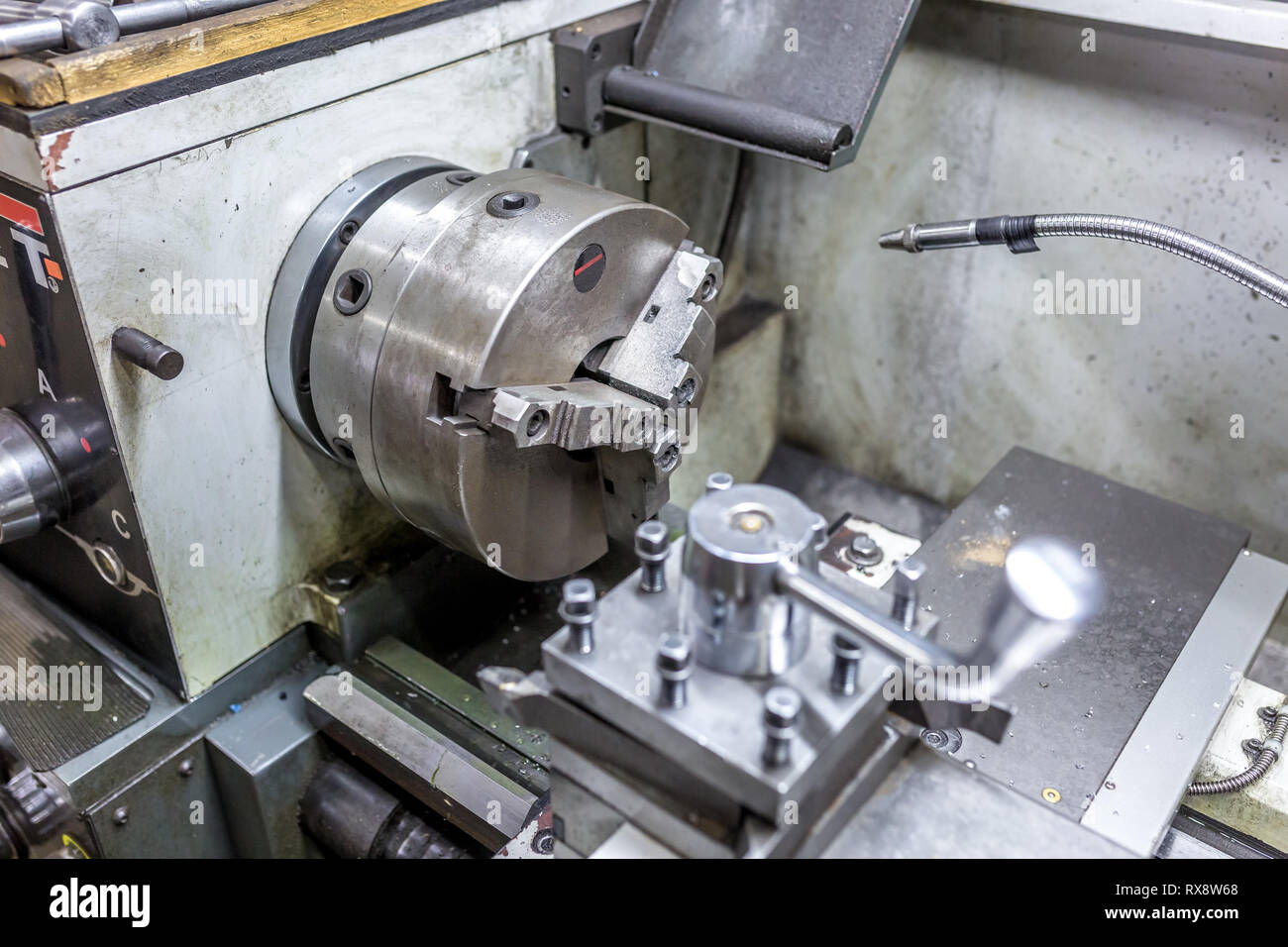 Manufacturing metal processing CNC professional lathe machine spindle ...