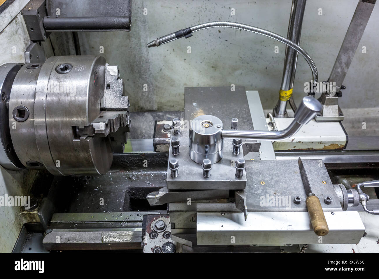 Manufacturing metal processing CNC professional lathe machine spindle ...