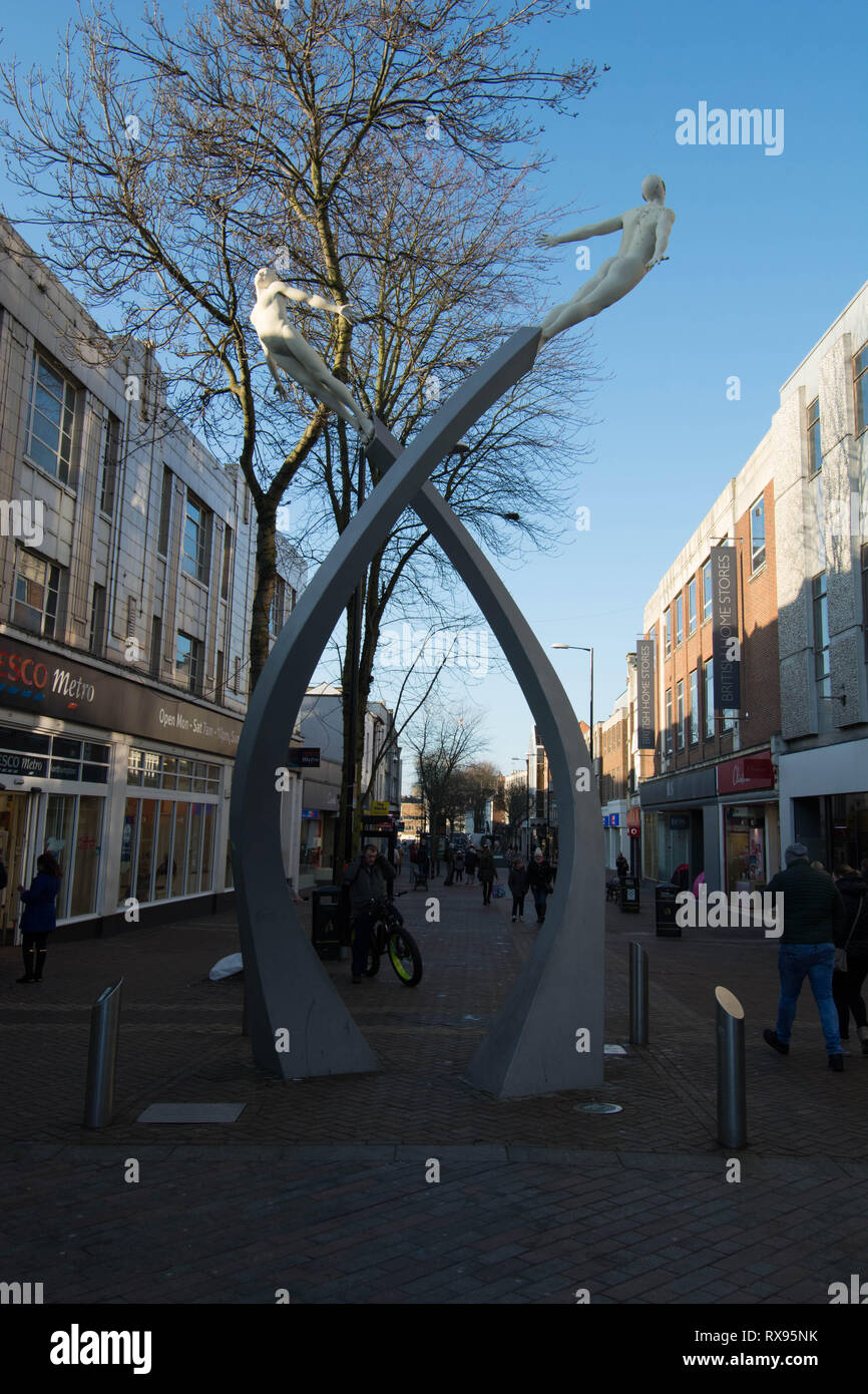 DNA statue Northampton England double helix DNA Francis Crick famous ...