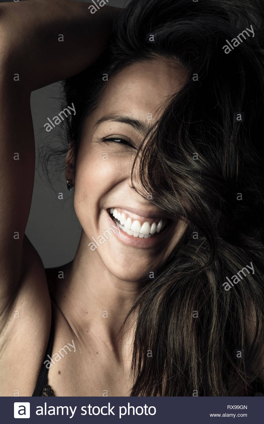 Both hands in hair hi-res stock photography and images - Alamy