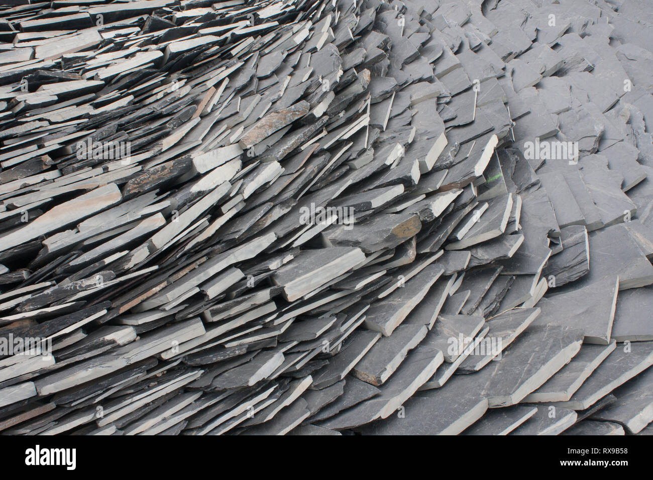 pieces of slates lying upon another - pattern Stock Photo - Alamy