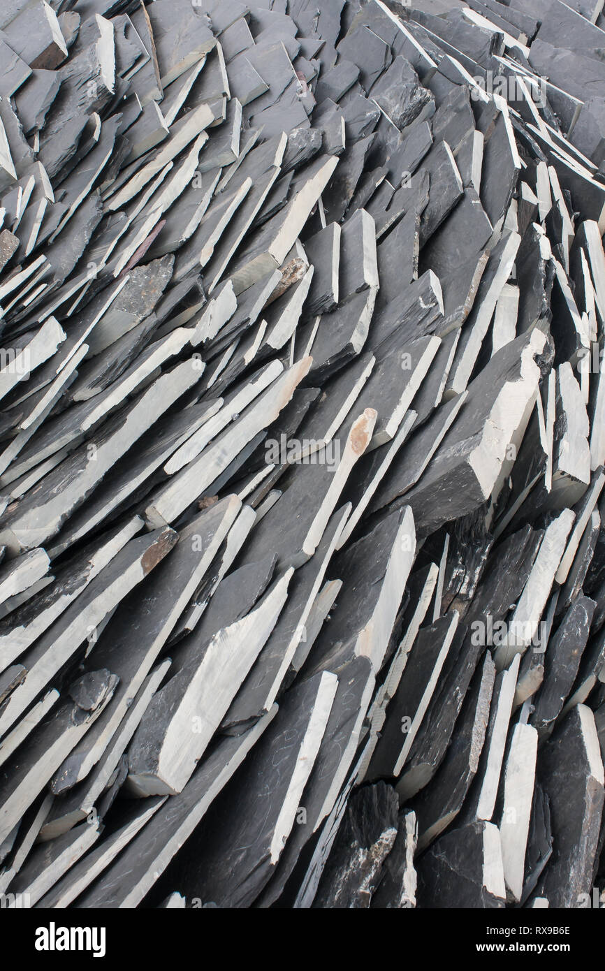 pieces of slates lying upon another - pattern Stock Photo - Alamy