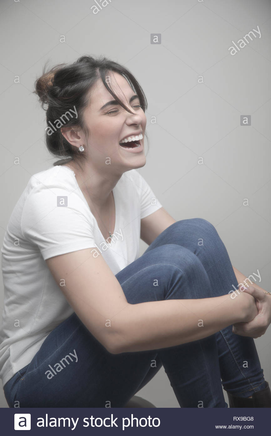 Closed mouth smile hi-res stock photography and images - Alamy