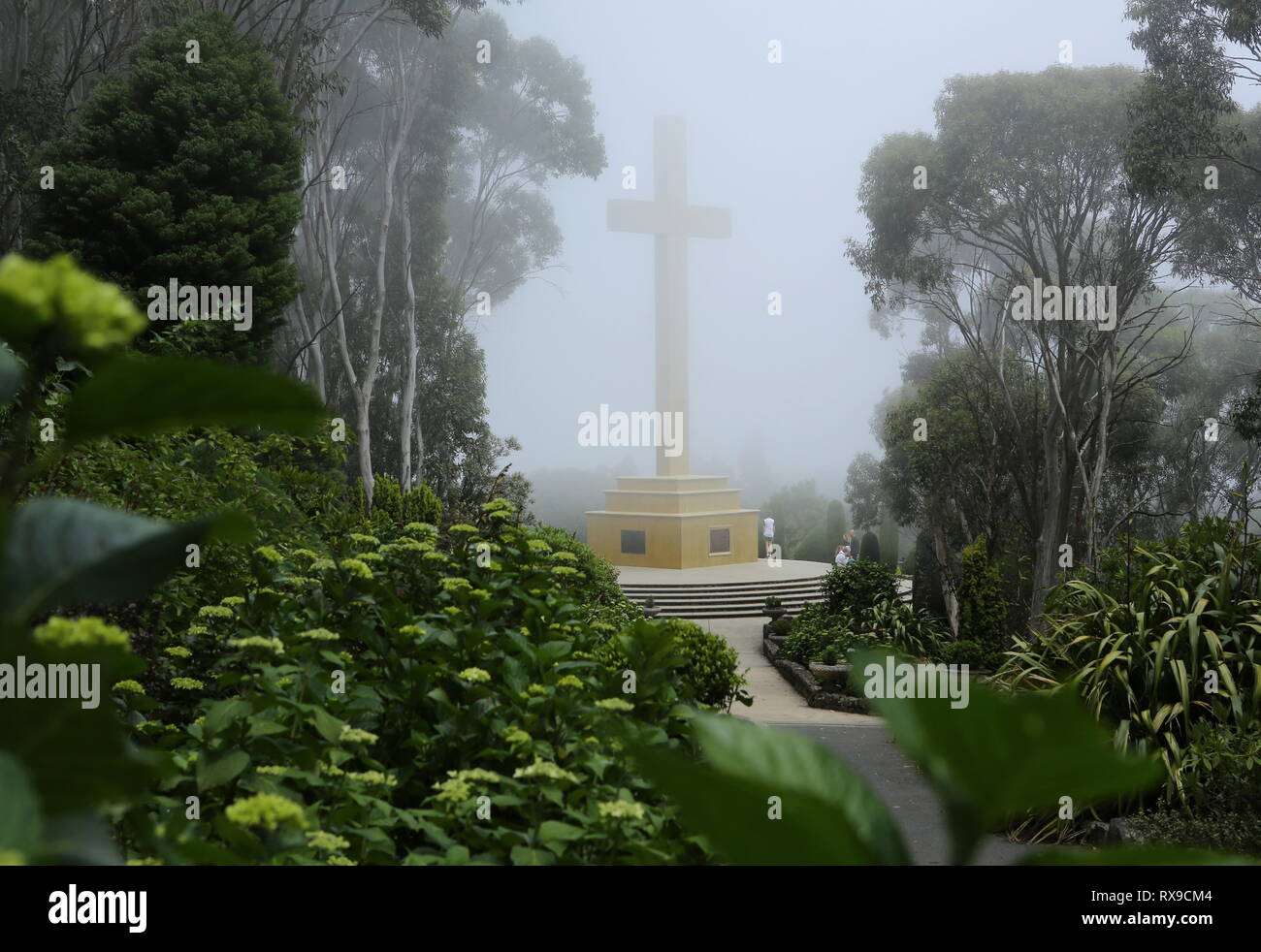 Mount macedon memorial cross hi-res stock photography and images - Alamy