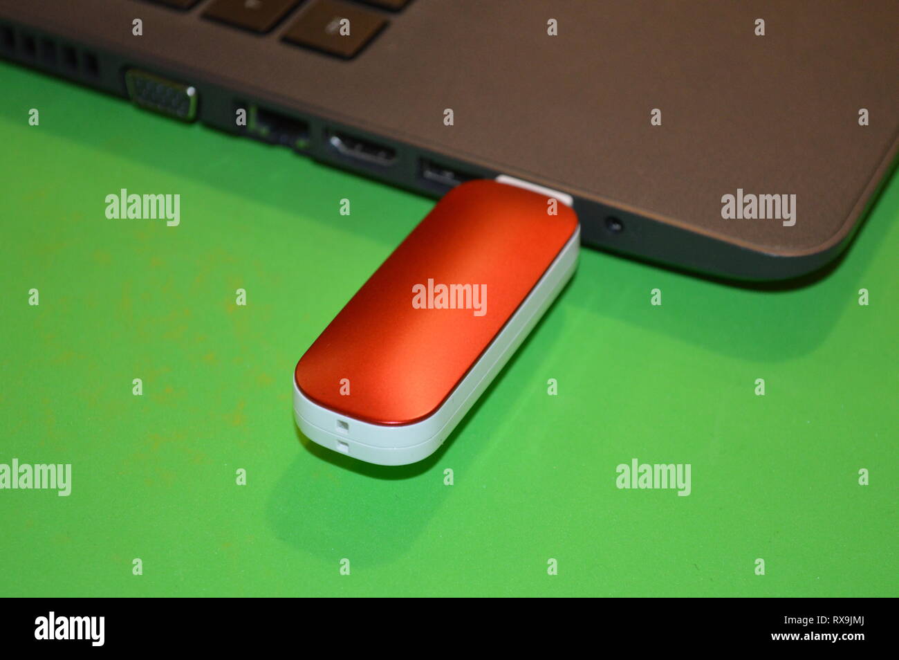 pen drive usb technology computer laptop internet wifi Stock Photo - Alamy