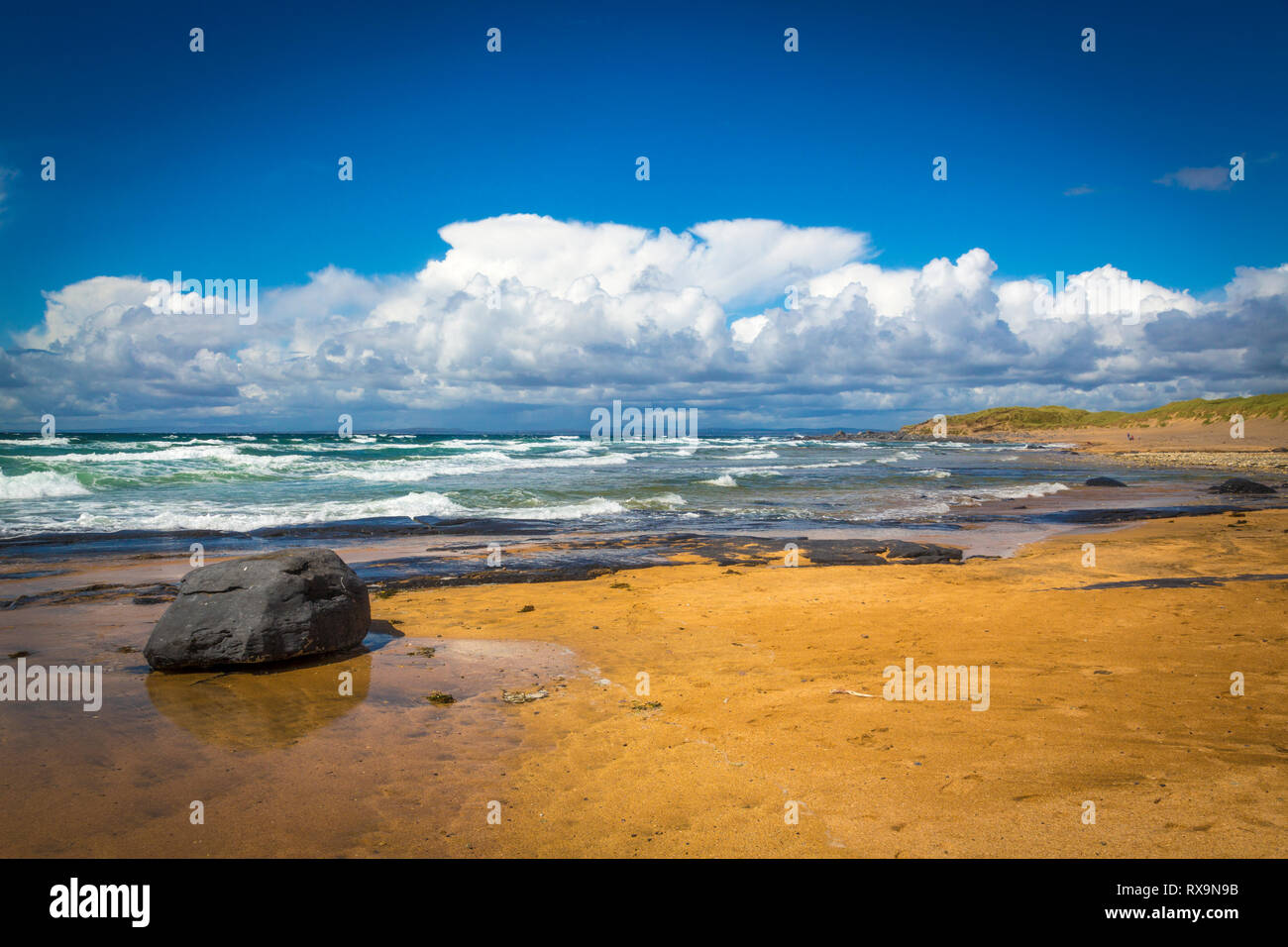Fanore village burren hi-res stock photography and images - Alamy