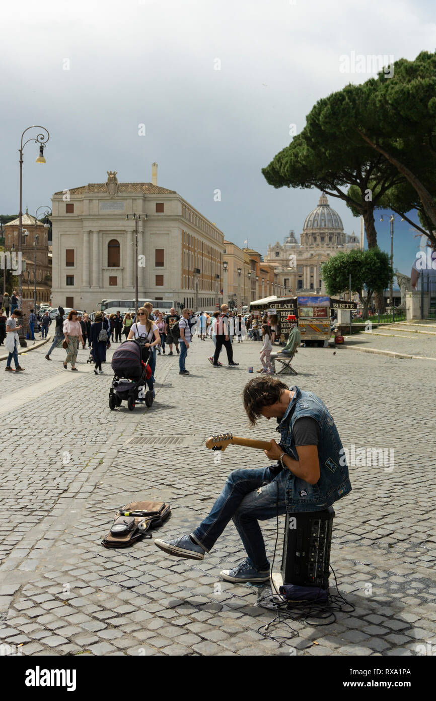 Street musician in Rome,Italy Stock Photo - Alamy