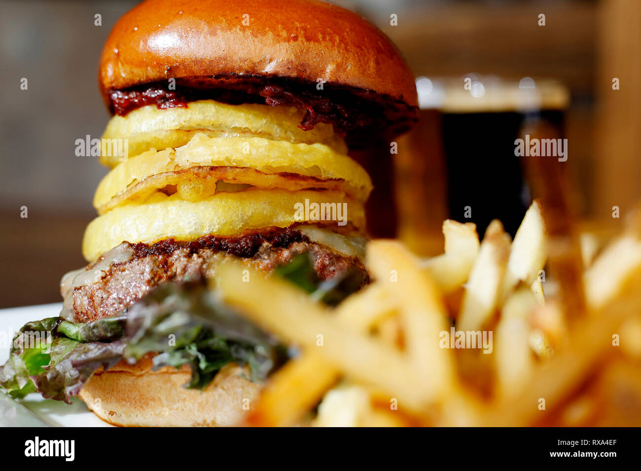 Burger fries in plate hi-res stock photography and images - Alamy