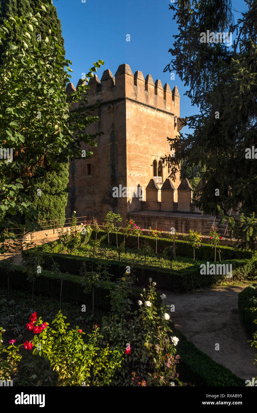 The alhambra palace and fort complex hi-res stock photography and ...