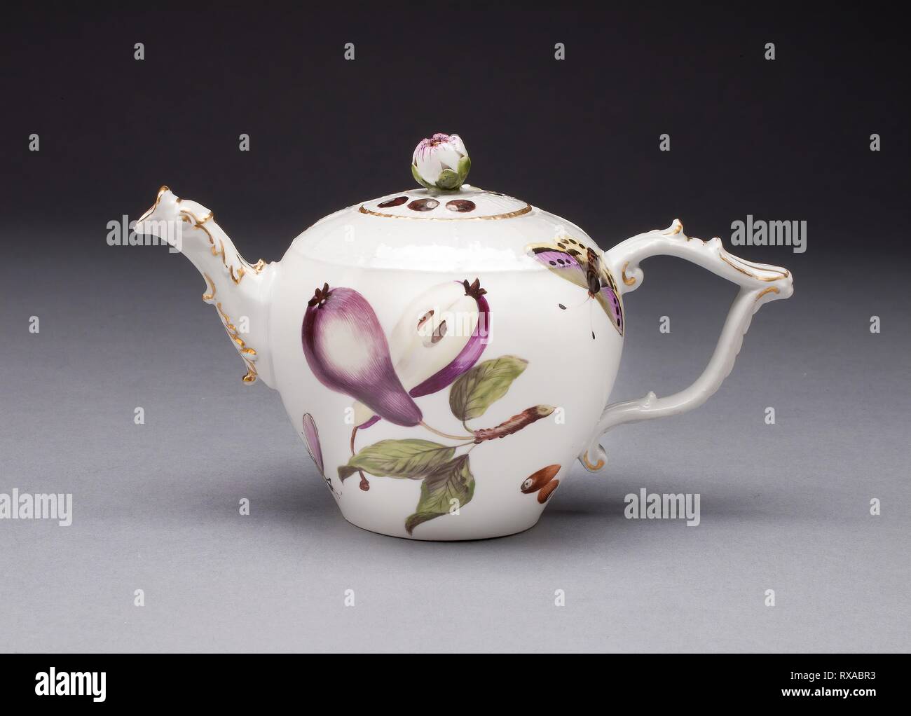 Teapot. Meissen Porcelain Manufactory; German, founded 1710. Date: 1745 ...