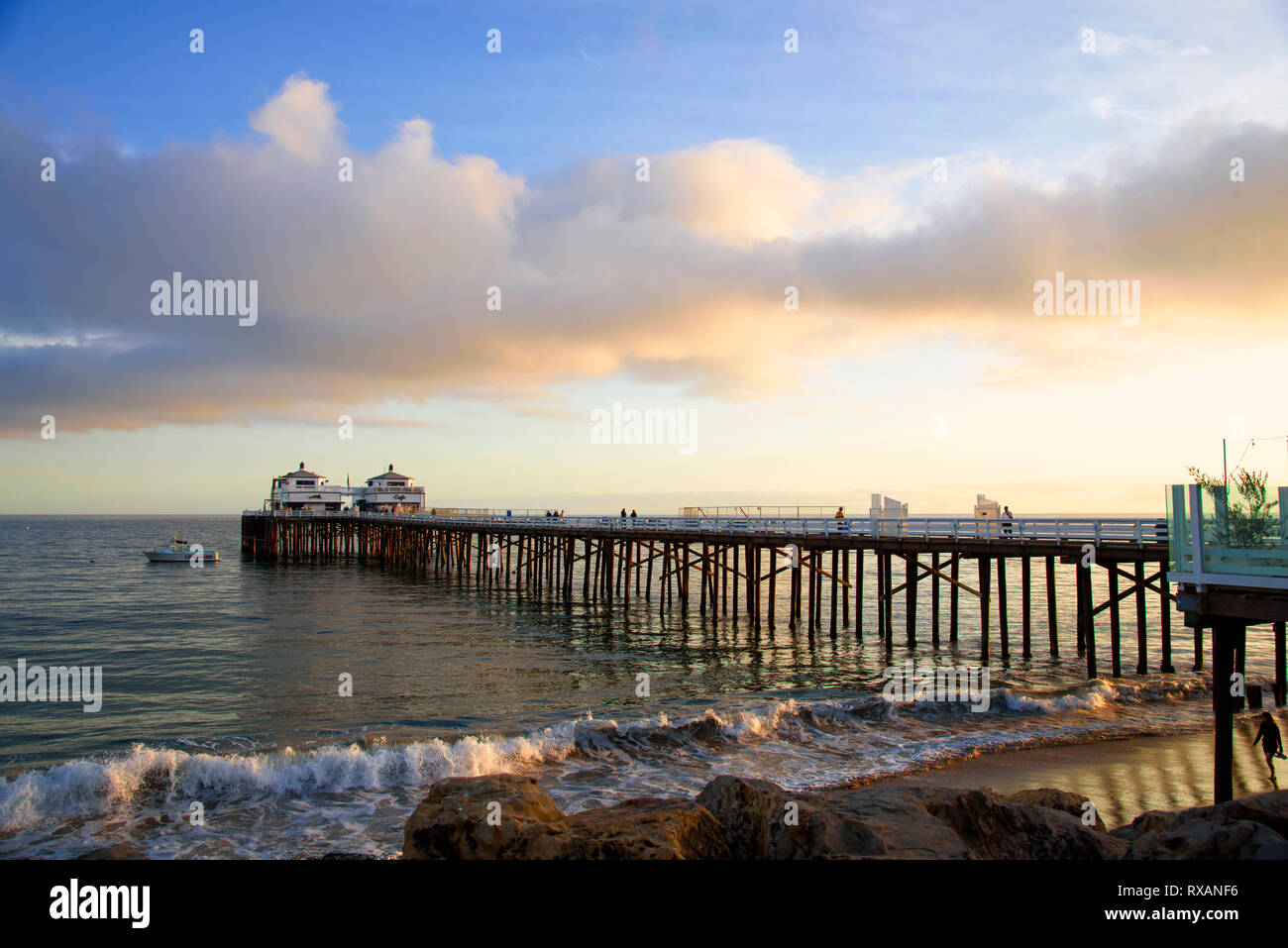 Malibu pier hi-res stock photography and images - Alamy