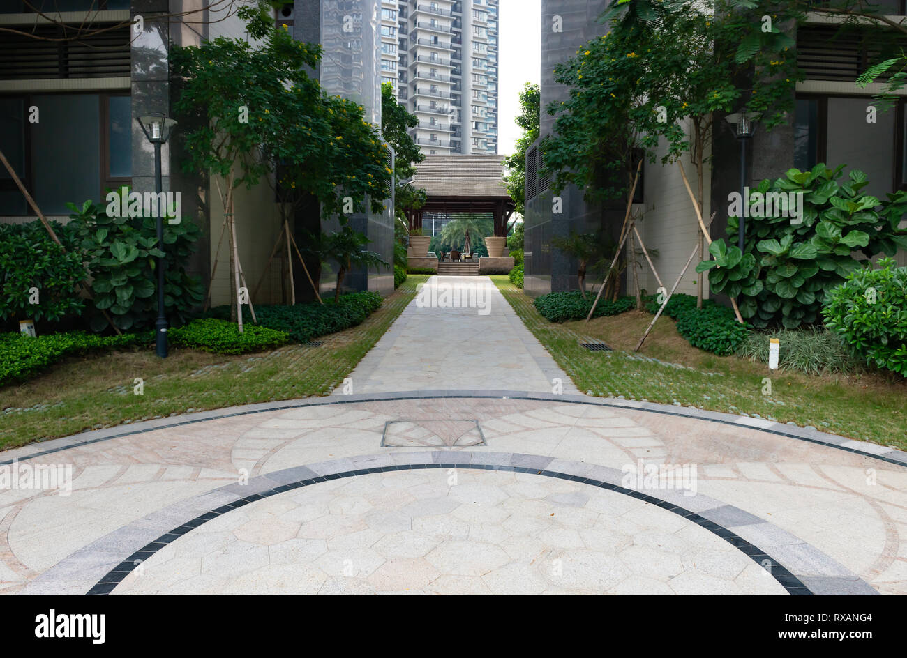 pathway in outdoor of a residential building Stock Photo - Alamy