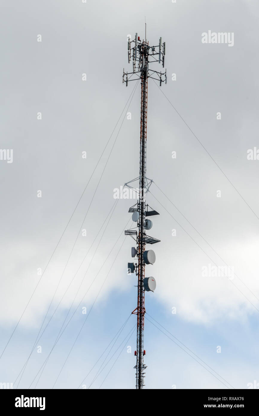 Cell tower in a rural field Stock Photo - Alamy