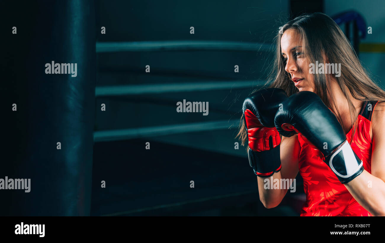 Boxing box hi-res stock photography and images - Alamy