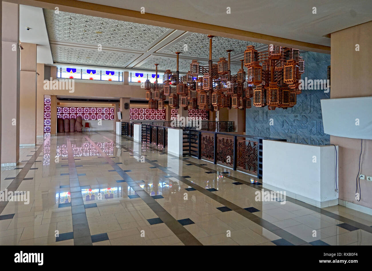 Masjid Raya Bani Umar Mosque, Bintaro, Tangerang Selatan, Banten ...