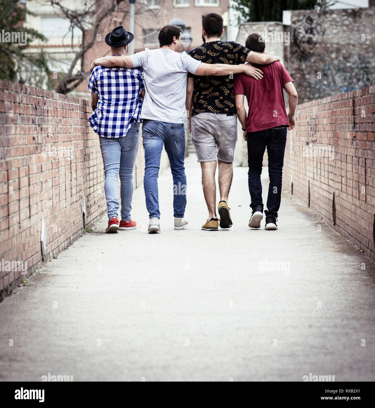 Retaining walls hi-res stock photography and images - Alamy